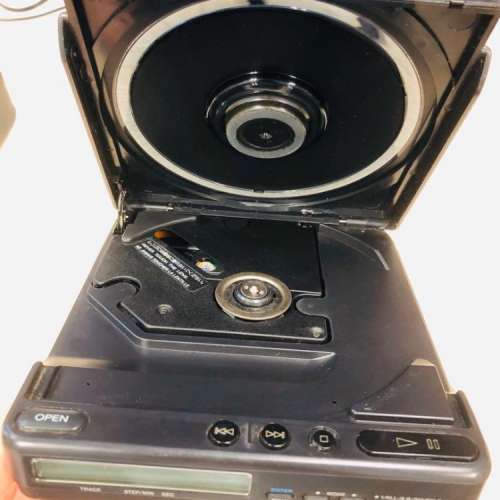 Sony D-40 D-4 Discman D4 D40 - 二手或全新隨身音響, 影音產品 - DCFever.com