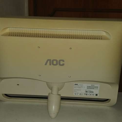 AOC 19” LCD Monitor - 二手或全新顯示器, 電腦 - DCFever.com