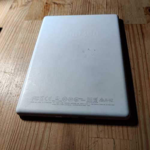 亞馬遜電子書White Kindle Basic 2 (2016) KT3W - 二手或全新書籍, 其它 - DCFever.com