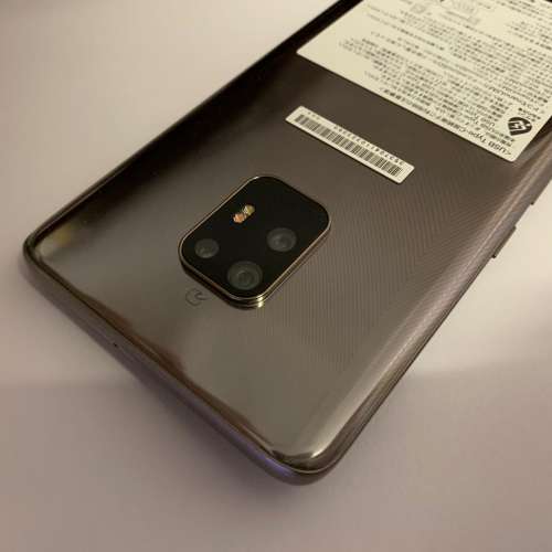 docomo fujitsu f-51a 富士 日本製 旗艦 f51a sim free 銀銅色 新品 日本直送 android系統 ...