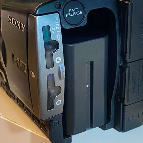 Sony HDR-AX2000 - 二手或全新數碼攝錄機, 攝影產品 - DCFever.com