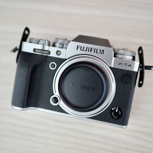 買賣全新及二手數碼相機, 攝影產品 - Fujifilm xt4(銀機）連XF23 1.4 - DCFever.com