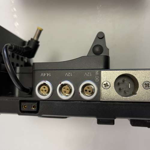 SONY FS7專業配件MOVCAM Distribution box及灃標BP-150W大鋰電池（通用） - DCFever.com