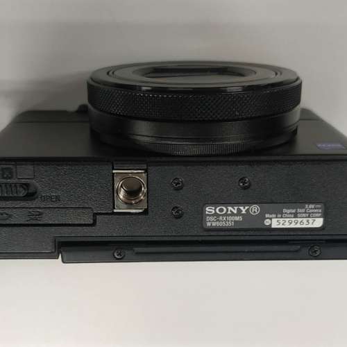 Sony RX100 M5 (DSC-RX100M5 RX100 V ) 輕便 數碼相機 - 2粒 原廠電，送 副廠3位 外置 充電器 ...