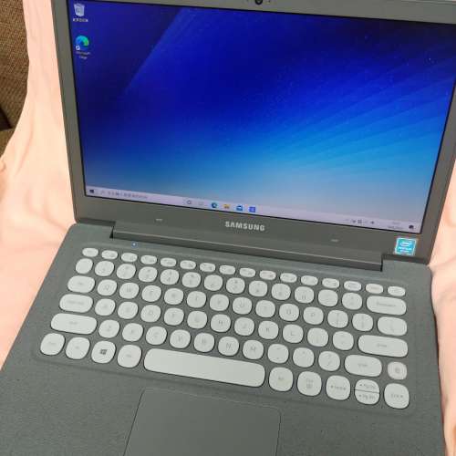 行貨Samsung三星 NP530XBB-K03HK 13.3" FHD LED 屏幕輕巧炭灰色手提電腦 (有單保養至2022年8月底 ...