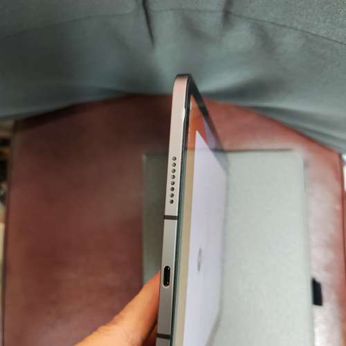 iPad Pro M1 11吋 WiFi+5G 256GB 太空灰 3代2021年 注意mon角有裂 不議價 - 二手或全新平板電腦, 電腦 - DCFever.com