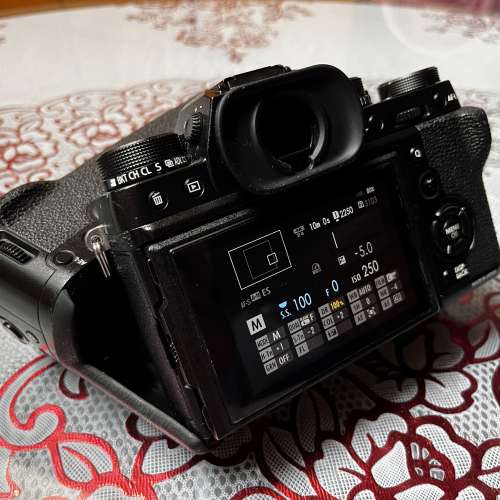 日本製 Fujifilm XT-2 連直度 - 二手或全新無反相機, 攝影產品 - DCFever.com
