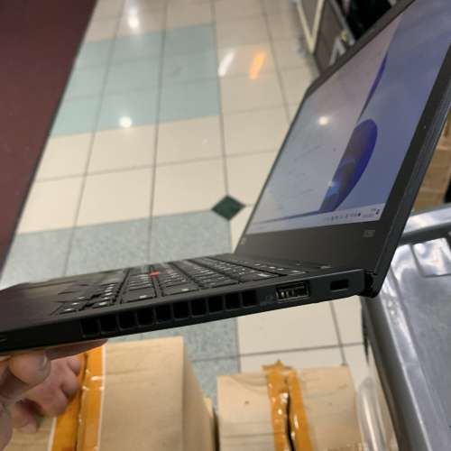 Lenovo Thinkpad X280 i7 8650u 2.1GHz ,16gb ram,512gb ssd ,12.5 inch ...