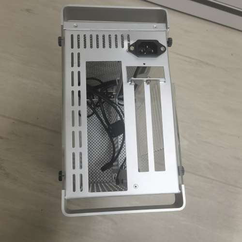 A4 itx 機箱 （瑕） - 二手或全新機箱電源散熱, 電腦 - DCFever.com