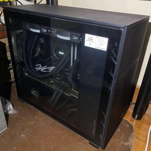3700x+asus rog b550-f gaming wifi + xfx 6700xt + corsair rm750+fractal ...