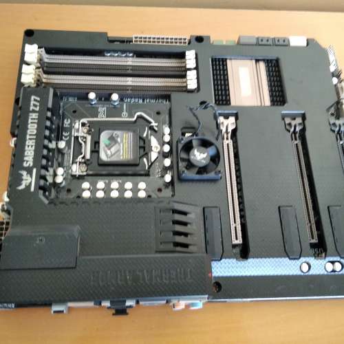 (支援PCIex4 NVMe Boot 機) Asus SABERTOOTH Z77 連背板 (運作正常 Bios已更新2104) - 二手或全新底板, 電腦 - DCFever.com