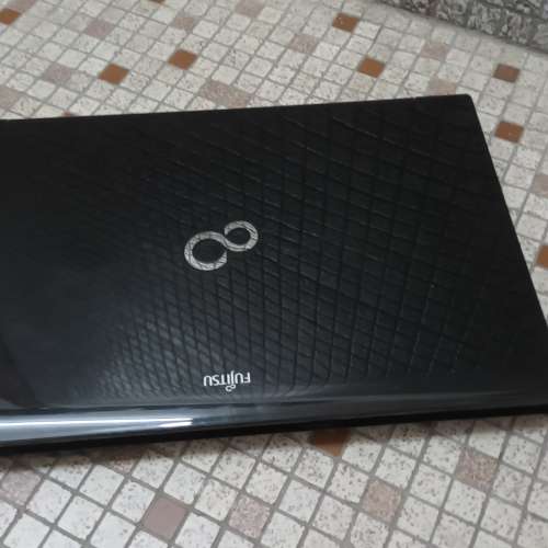 出售二手 Fujitsu AH532 Intel core i3 notebook - 二手或全新手提電腦, 電腦 - DCFever.com