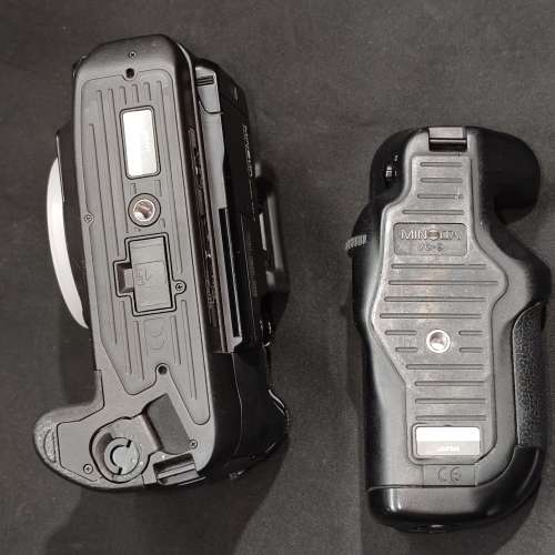 Minolta dynax 9 film camera + VG-9 grip - 二手或全新菲林相機, 攝影產品 - DCFever.com