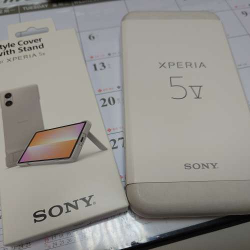 近全新 Sony Xperia 5V / 5 V Platinum Silver - 二手或全新Smart Phone, 手機通訊 ...