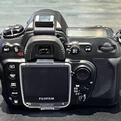 Fujifilm FinePix S5 Pro CCD digital Nikon mount camera with MB-D200 ...