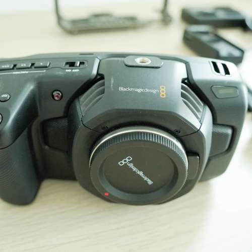 Bmpcc4k +SLR Magic 10MM,25MM,35MM - 二手或全新數碼攝錄機, 攝影產品 - DCFever.com