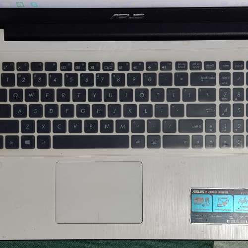 ASUS F553M 15.5" 四核芯notebook，N3540，4GB ram，500GB hdd，wifi，DVD，HDMI，藍牙 ...