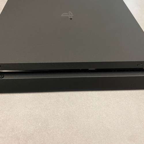 PS4 (400GB) slim 薄機，連3手掣 - 二手或全新電視遊戲機, 遊戲機、模型 - DCFever.com