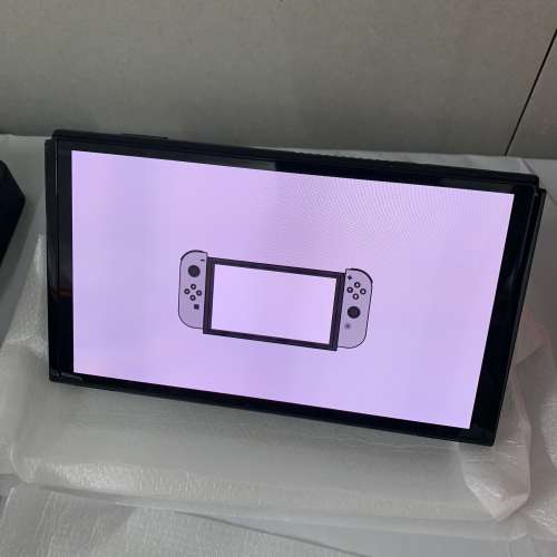 99%New Nintendo Switch OLED 64GB - Neon, 保到27-9-2024 - 二手或全新手提遊戲機, 遊戲機、模型 - DCFever.com