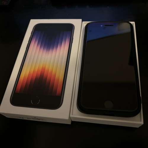 Iphone SE3 128GB 黑色 - 二手或全新iPhone, 手機通訊 - DCFever.com