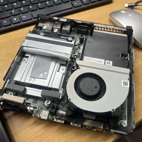 HP手掌迷你Mini電腦HP EliteDesk 800 G3 CPU i3 7100T 256GB PCIe NVMe SSD 100%正常 ...