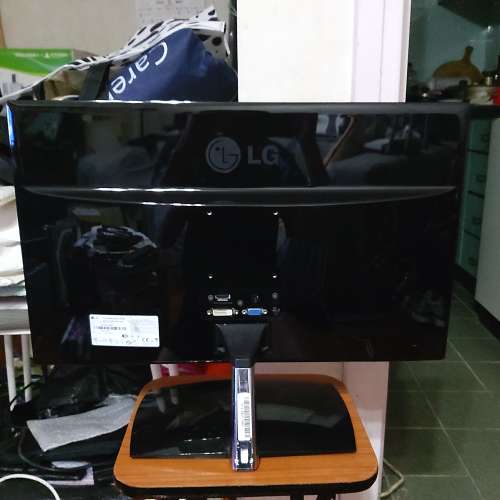 LG 22” LED Monitor - 二手或全新顯示器, 電腦 - DCFever.com