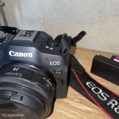 Canon eos r8 rf 28mm f2.8 行貨 有盒有單有保養 - 二手或全新自動對焦鏡頭, 攝影產品 - DCFever.com