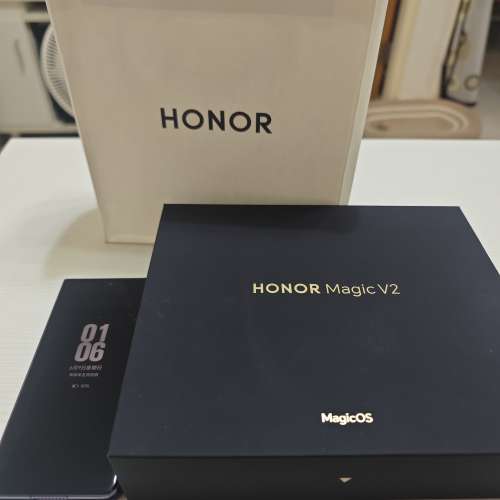 Honor Magic V2 國行紫色16G+256G全套齊 - 二手或全新Android Phone, 手機通訊 - DCFever.com