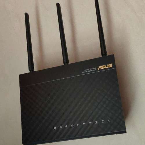 ASUS RT-AC68U AC1900 直立式 router 路由器 - 二手或全新網絡/WIFI, 電腦 - DCFever.com