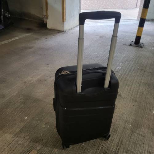 20 inches hand carry luggage - 二手或全新其它, 潮流及名牌 - DCFever.com
