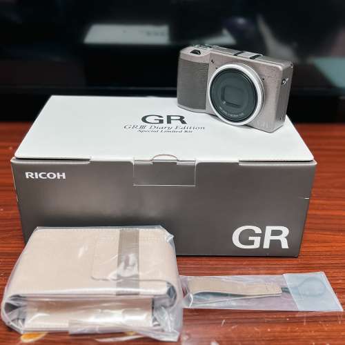 Ricoh GR3 GRIII Diary Edition 全球限量2000特別套裝 - 二手或全新數碼相機, 攝影產品 - DCFever.com
