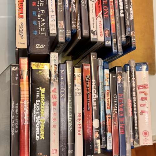 30隻Bluray或及DVD ：300元 - 二手或全新影碟 CD, 影音產品 - DCFever.com
