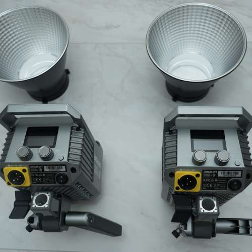 兩支接近全新愛圖仕Aputure Amaran 200XS LED 雙色連續光燈 - 二手或全新閃光燈, 攝影產品 - DCFever.com