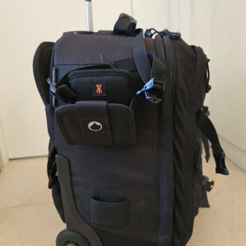 Lowepro Pro Runner x450 AW Rolling Backpack - 二手或全新相機袋, 攝影產品 - DCFever.com
